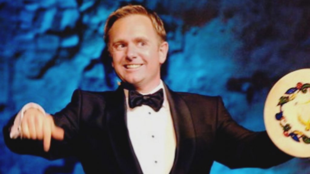 Nyle P. Wolfe – Vocalist, Entertainer & Opera Singer